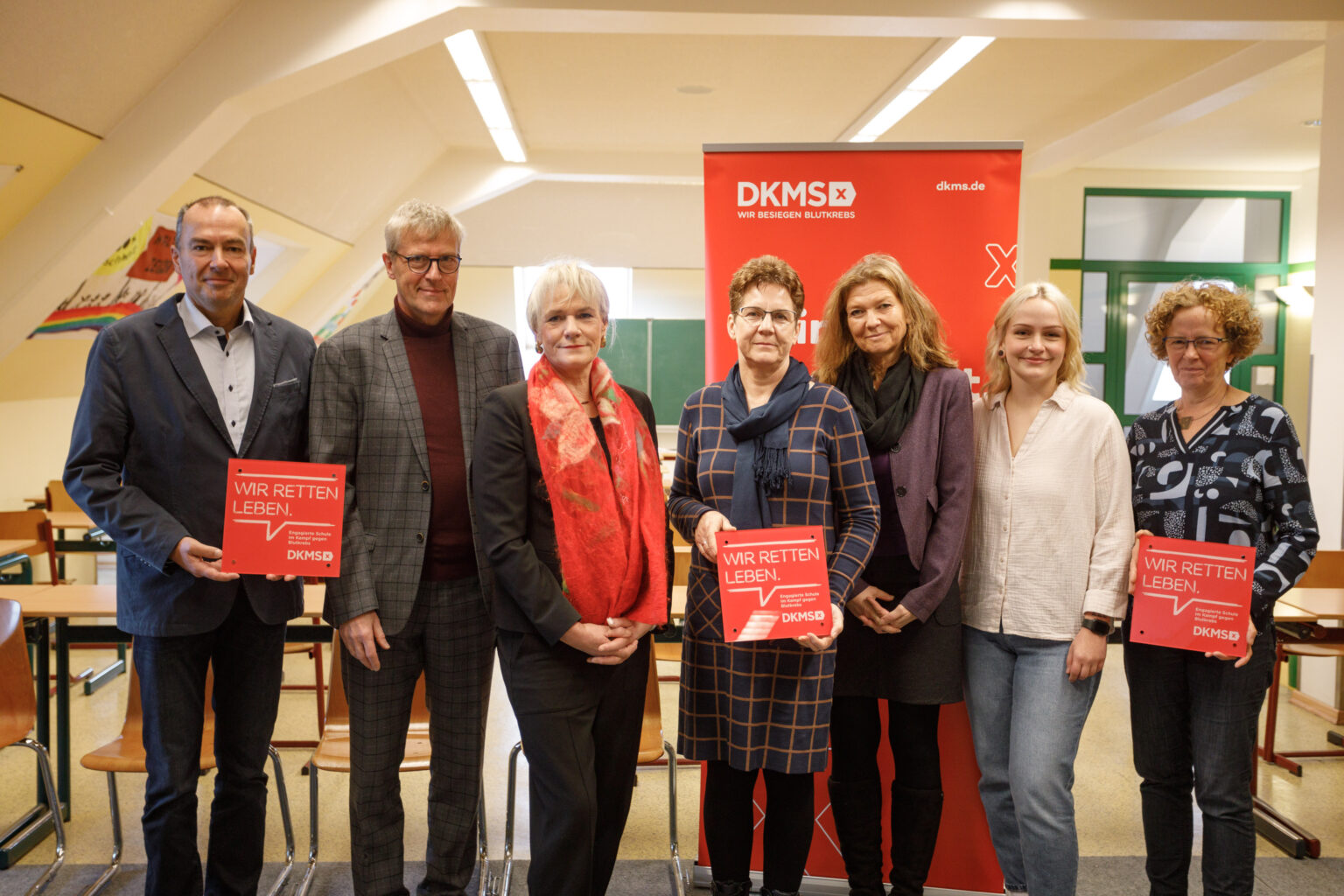 Im Jubiläumsjahr: Bildungsministerin verleiht DKMS Schulsiegel › DKMS Media Center